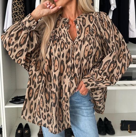 Sunset And Shores | Tops | L2 Light French Beige Oversized Leopard ...